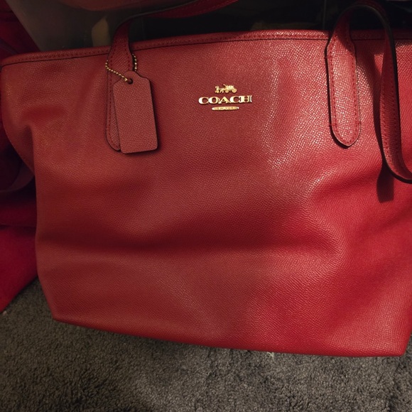 Coach | Bags | Coach Scarlet Leather Tote | Poshmark